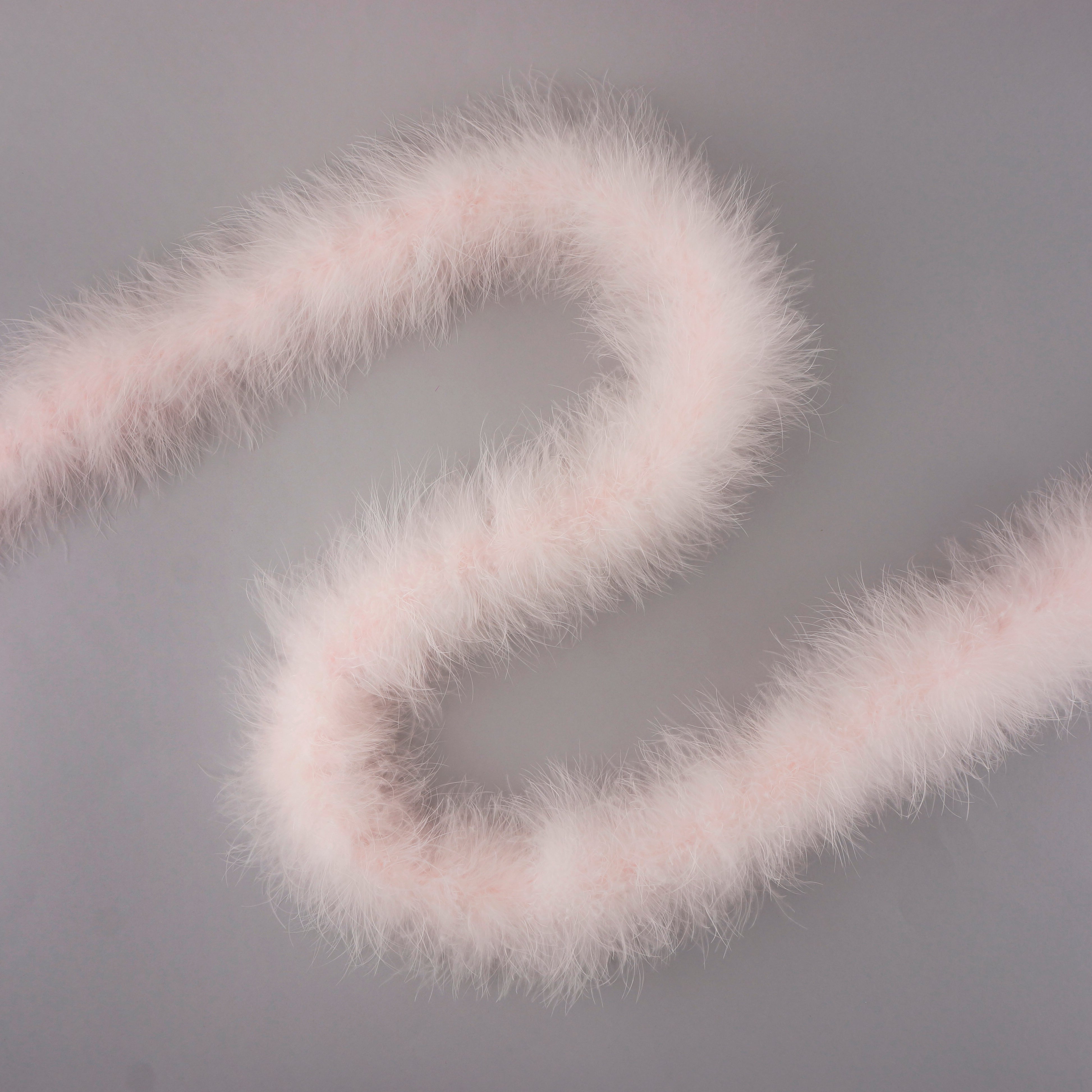 Full Marabou Feather Boa - Light Pink – Zucker Feather Products, Inc.